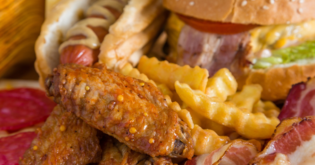 Does eating fast food raise the risk of unhealthy belly fat?